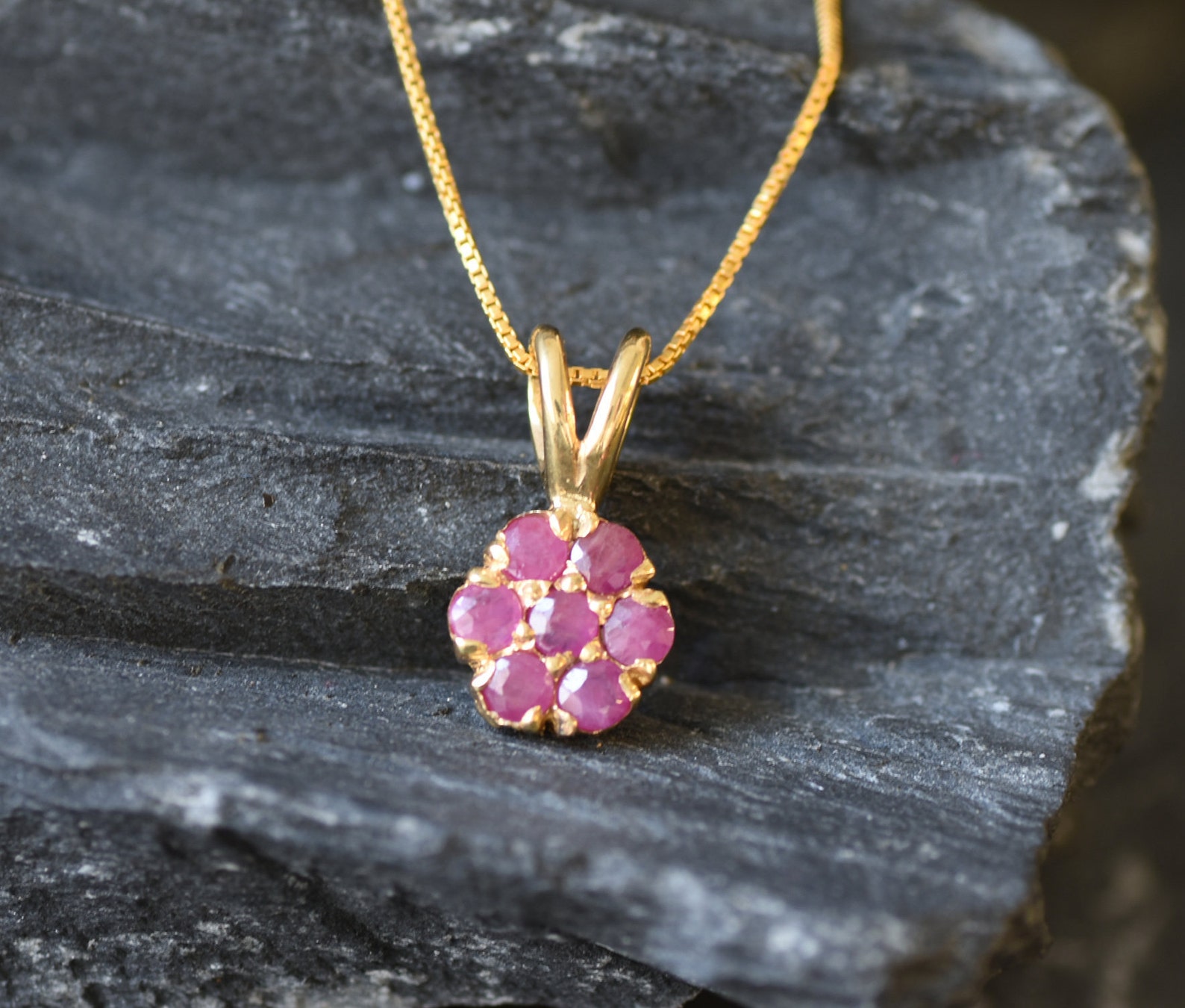 Gold Ruby Pendant Natural Ruby Red Flower Pendant Daisy - Etsy