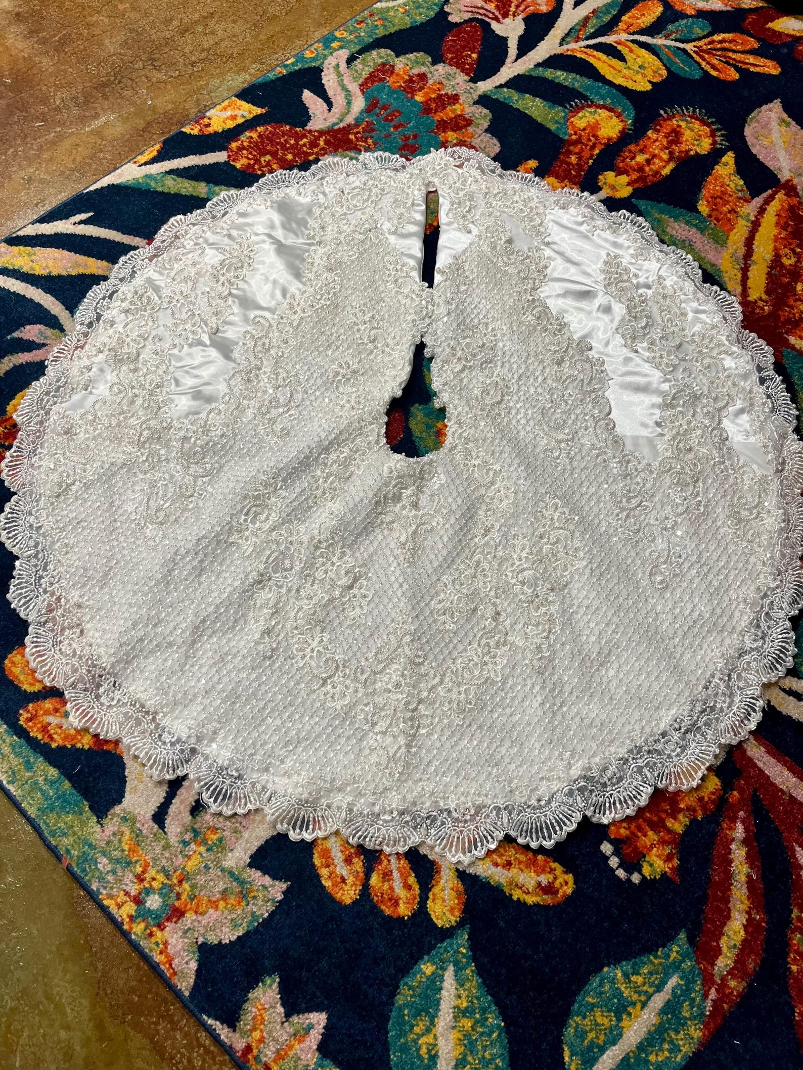 Wedding Dress Christmas Tree Skirt, Custom Tree Skirt , Heirloom ...