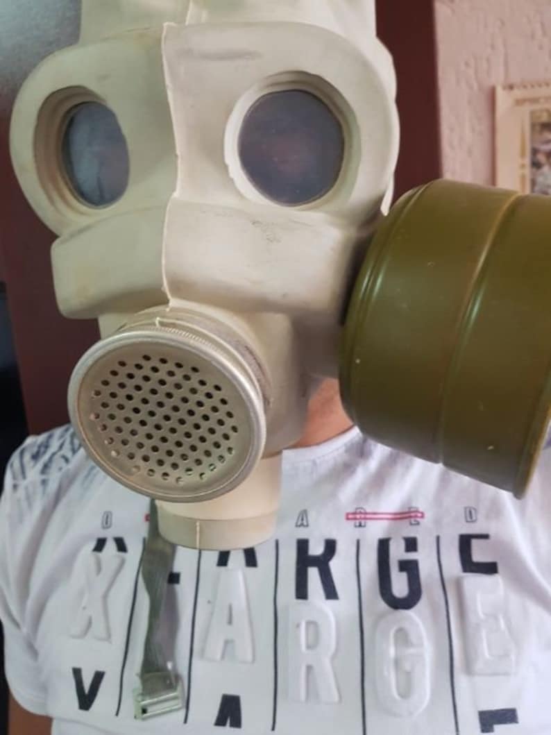 Vintage Bulgarian New Gas Mask PMG Only Mask, White, Bulgarian Gas Mask ...