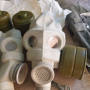 Vintage Bulgarian New Gas Mask PMG Only Mask, White, Bulgarian Gas Mask ...