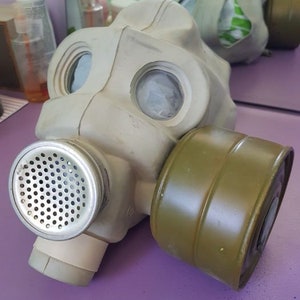 Vintage Bulgarian New Gas Mask PMG Only Mask, White, Bulgarian Gas Mask ...