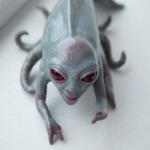 Alien Cryptid Kraken-whale Deep Sea Creature, Creepy Sculpture Alien ...