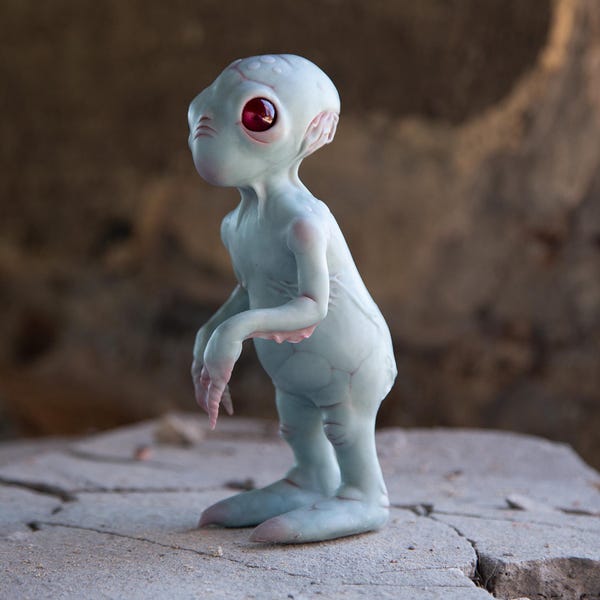 Alien Stage Figurines - Etsy