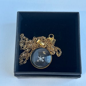 Real Snowflake Preserved Artist Danielle Oliver Captured Real Snowflake ...