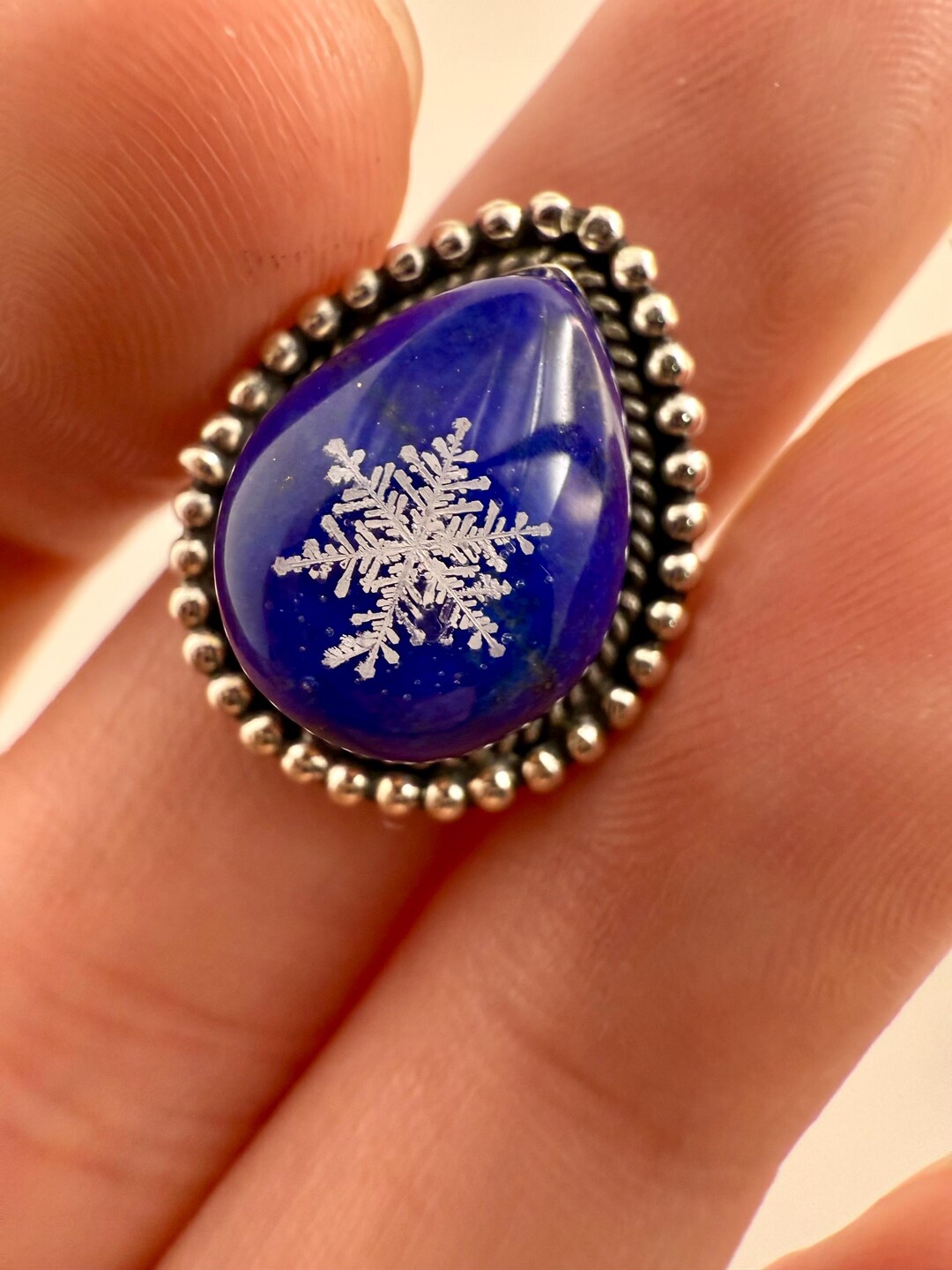 Real Snowflake Preserved - Artist Danielle Oliver - Captured Real ...