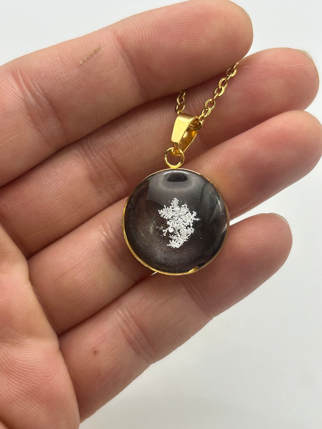 Real Snowflake Preserved Artist Danielle Oliver Captured Real Snowflake ...