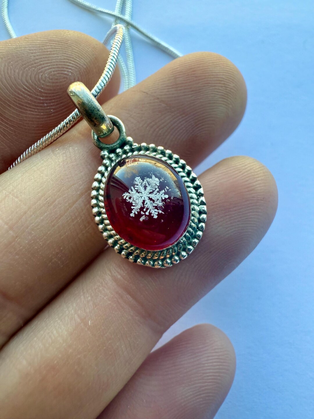 Real Snowflake Preserved - Artist Danielle Oliver - Captured Real ...