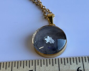 Real Snowflake Preserved Artist Danielle Oliver Captured Real Snowflake ...