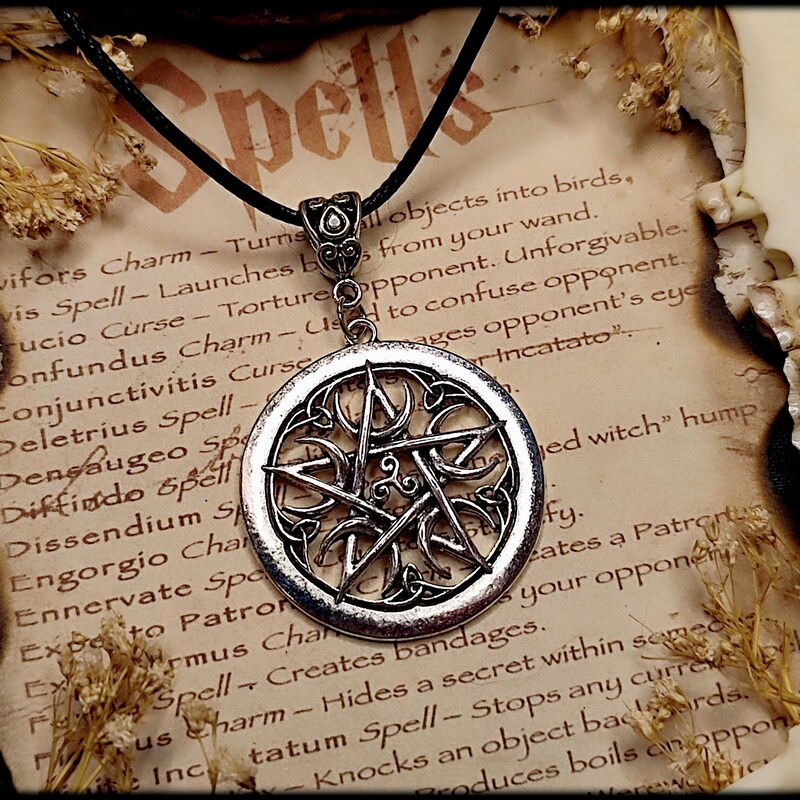Magical talisman für druid - Etsy.de
