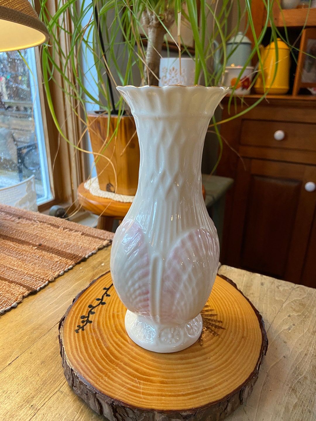 Vintage Belleek Pink Porcelain Shell Vase, Made in Ireland - Etsy
