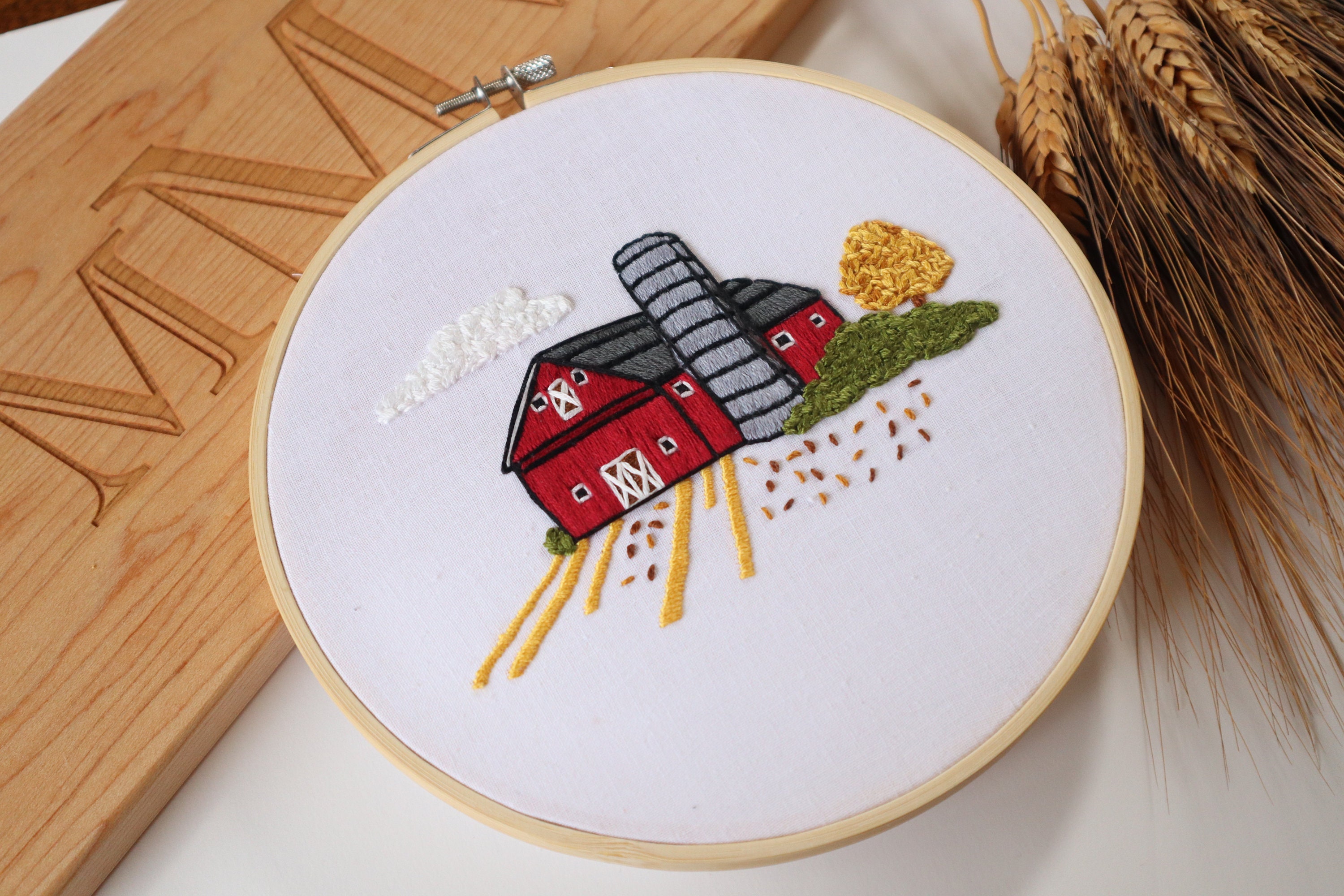PDF Embroidery Pattern, Red Barn Digital Pattern for Beginners - Etsy