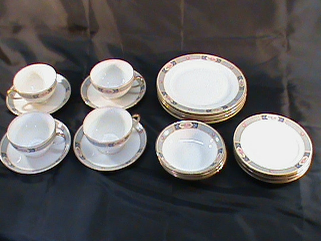 Vintage Thomas Bavaria 102 Wales Dinnerware Plates Cups Saucers No ...