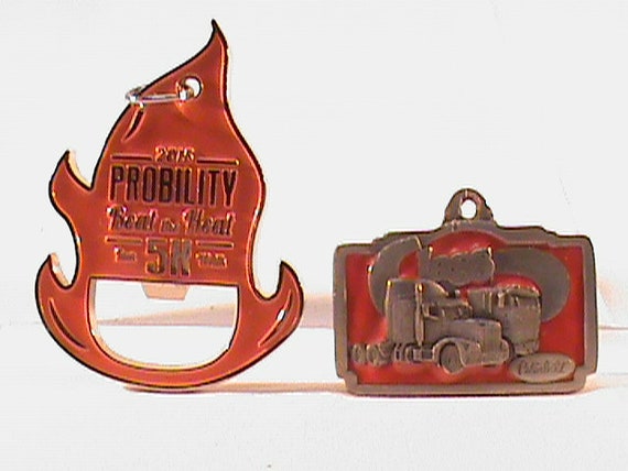 2002 Peterbilt Keychain By Cyrk Inc And Probility Bea… - Gem