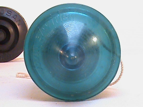 Yo-Yos & Tops Toys 2 Vintage 1950s KUSAN TWIN TWIRLER Yo-Yos One Needs ...