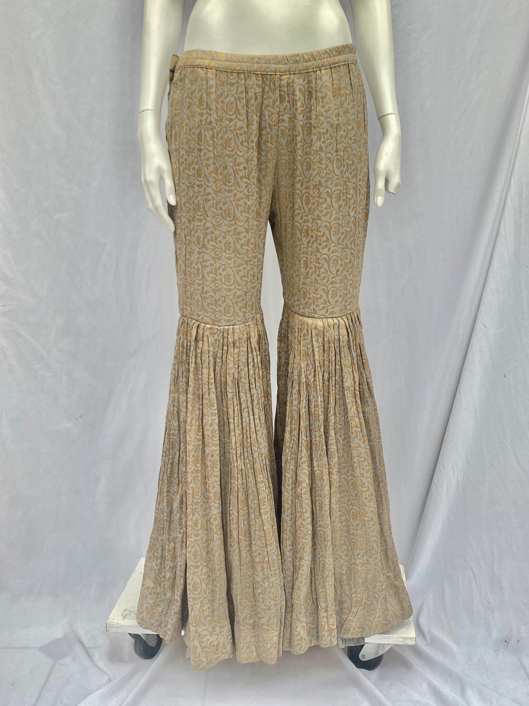 Vintage 1930s Flapper Lame’ Super Flared Trousers Pants in Grey and ...