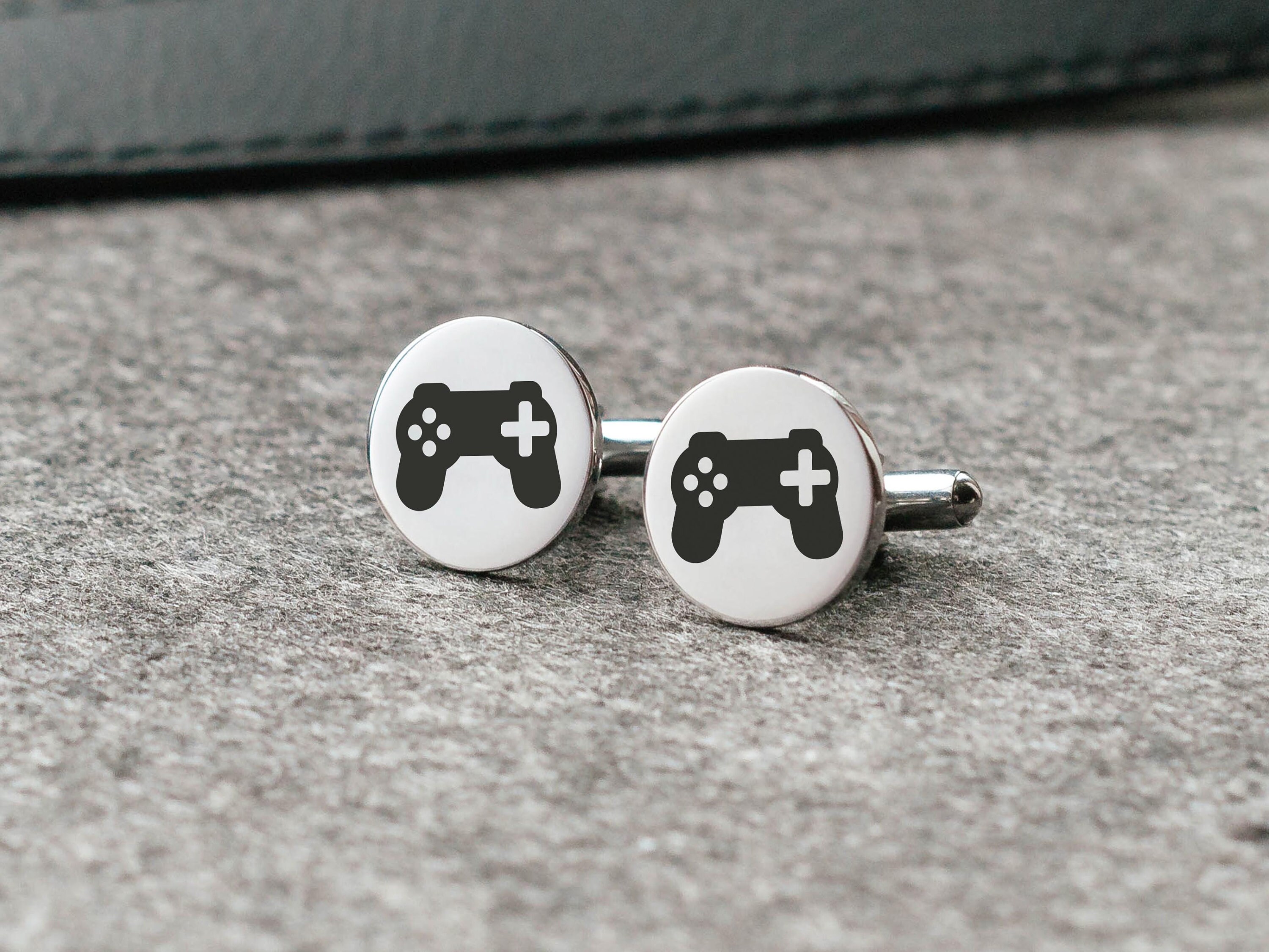 Engraved Gamepad Cuff Links Game Controller Gamepad Jewelry Video Games ...