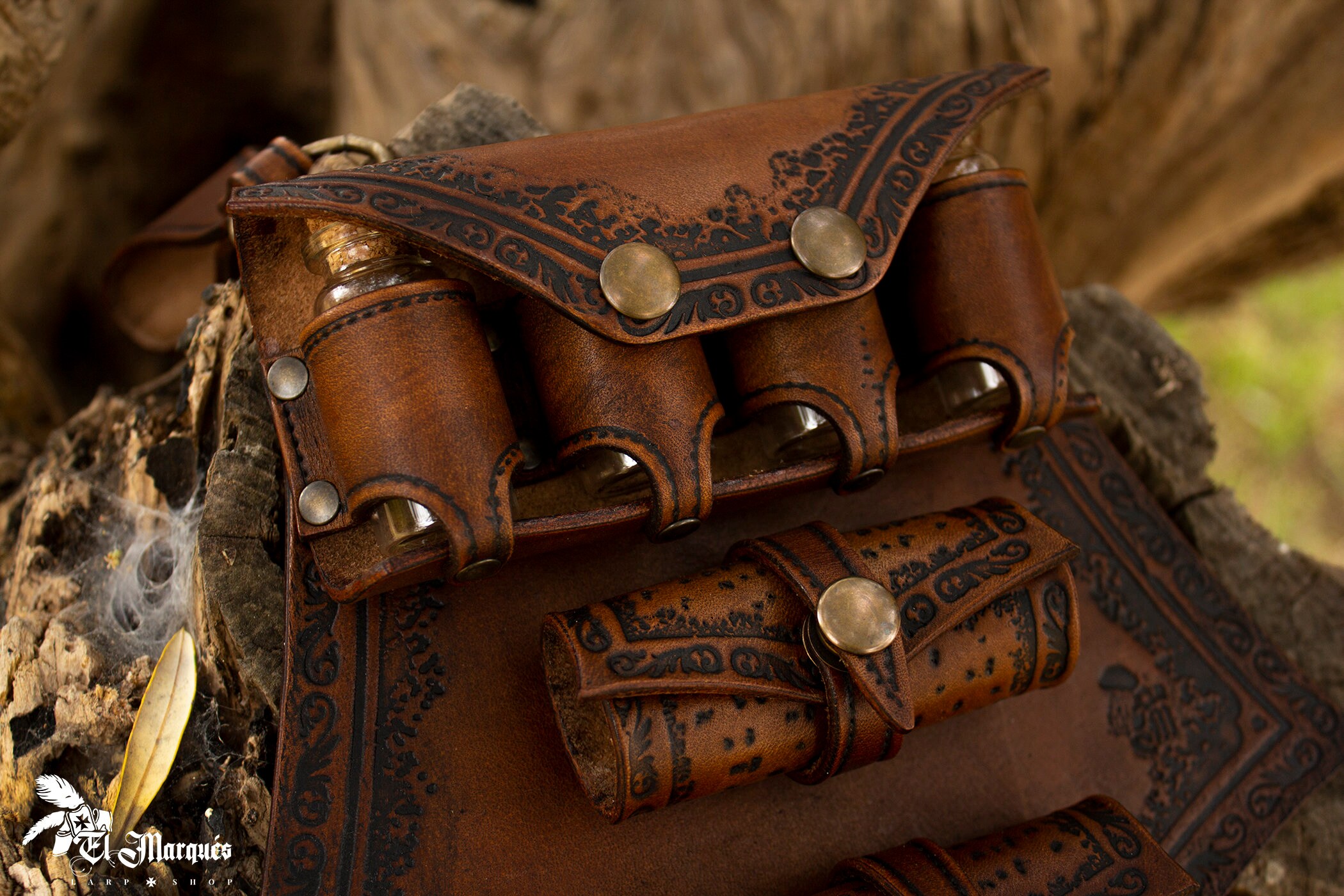 Brown Leather Potion Holder With Scroll Holder for Larp - Etsy Canada