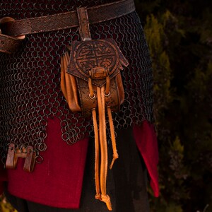 Viking Leather Belt Pouch. Brown Nordic Leather Bag for Larp - Etsy