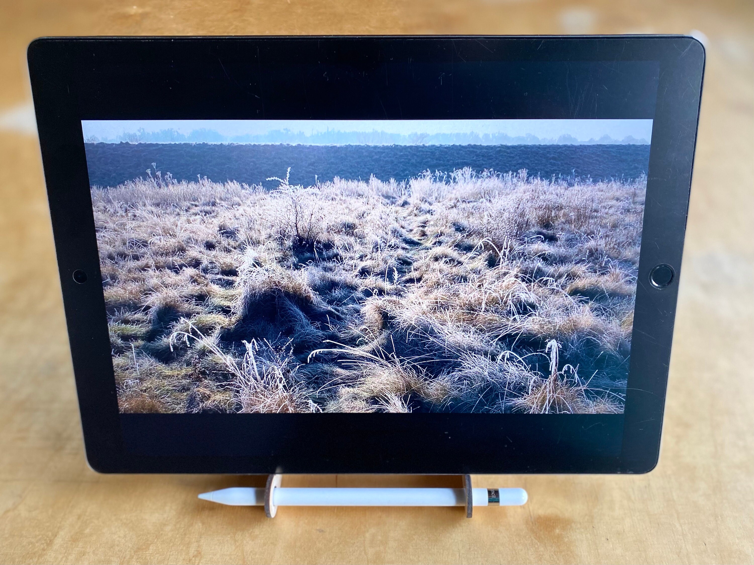 IPad Stand | Wooden iPad Holder | Plywood Tablet Stand | Apple Pencil ...