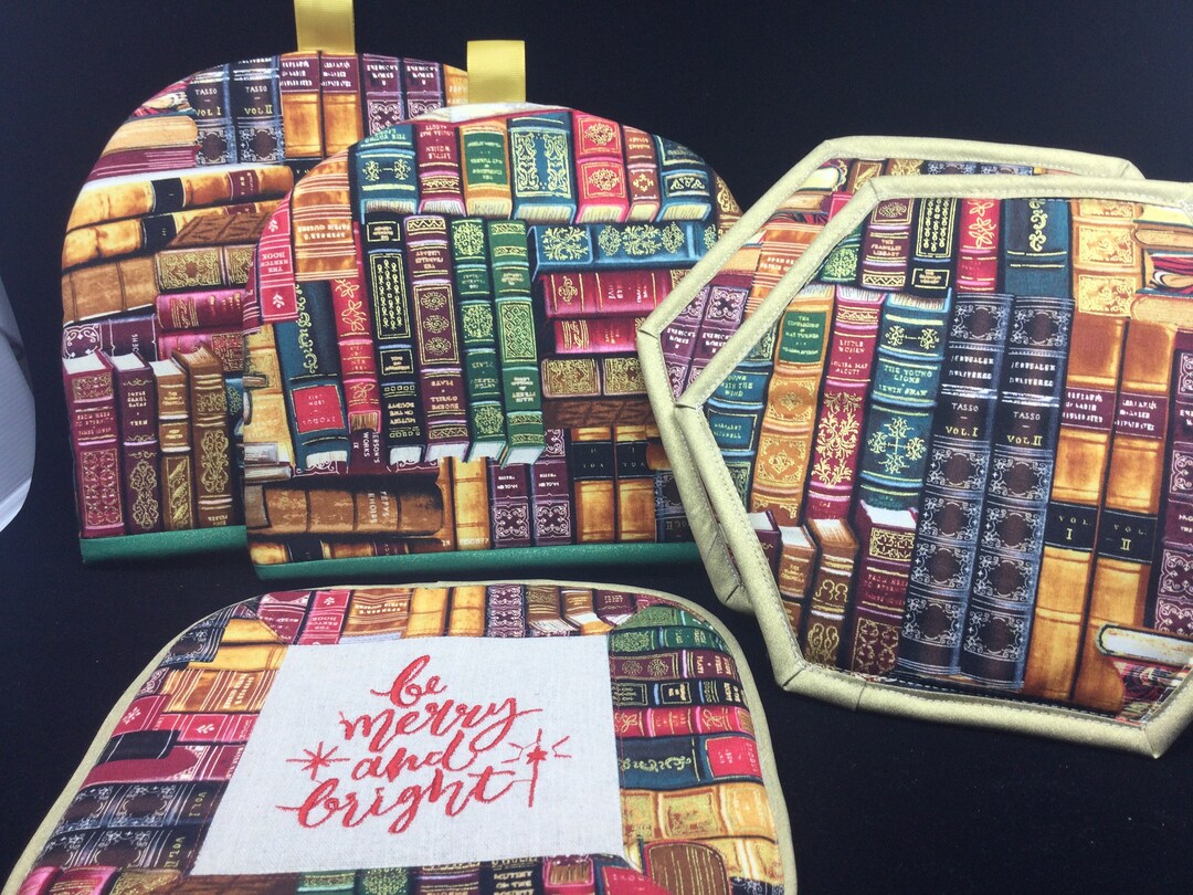 BOOK LOVER Teacozy Teacosy; Book Hotpad to Match; Dome Fabric Book Cozy ...
