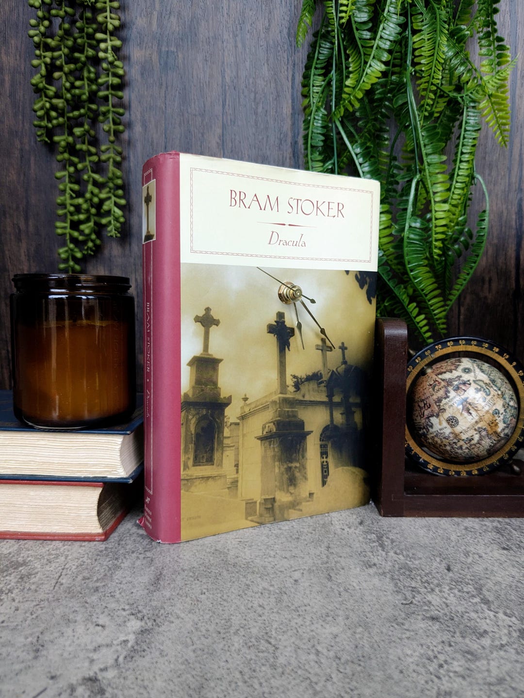 Book Clock: Dracula by Bram Stoker - Etsy