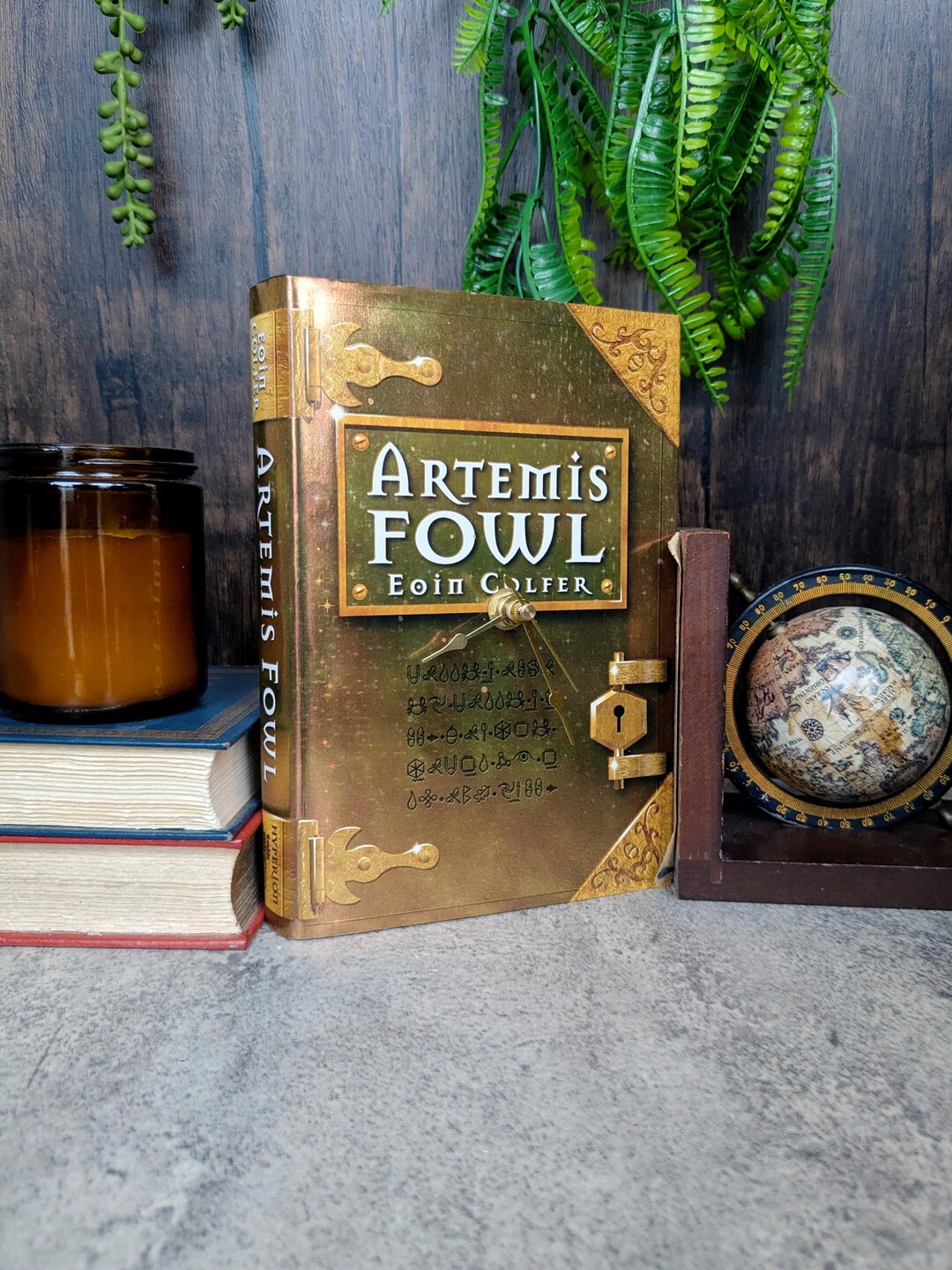 Book Clock: Artemis Fowl Eoim Colfer - Etsy