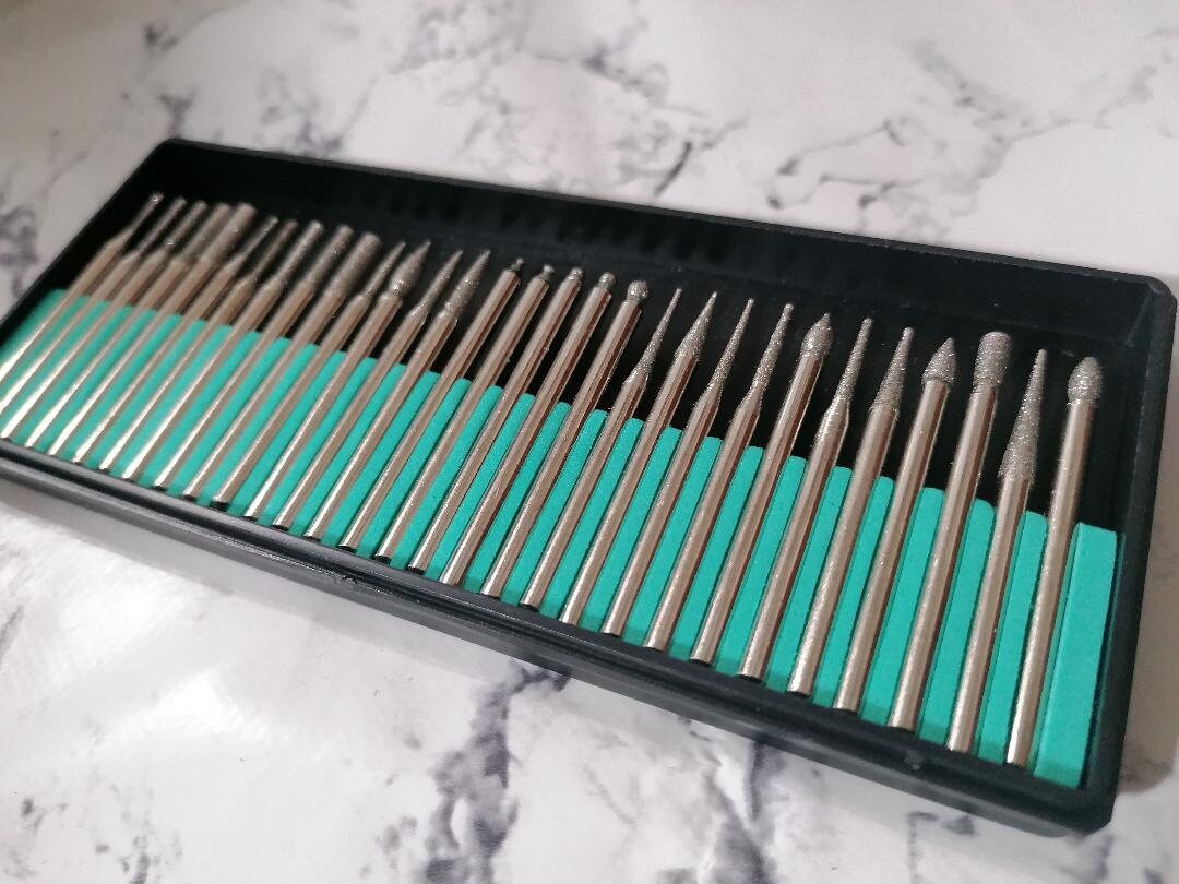 30 Piece Diamond Point Set Craft Modelling, Hobbies, Jewellery ...