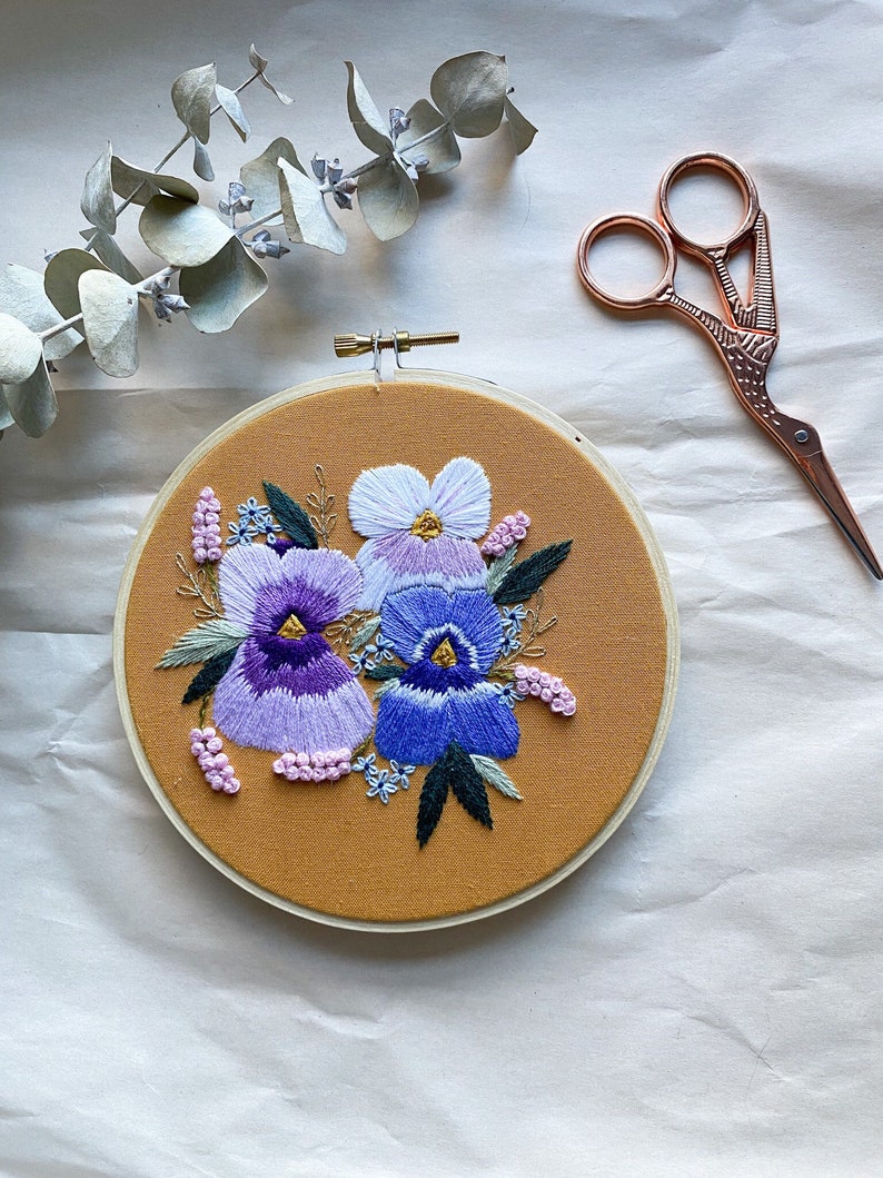 Floral Embroidery Hoop Hand Embroidery Wall Decor Floral - Etsy