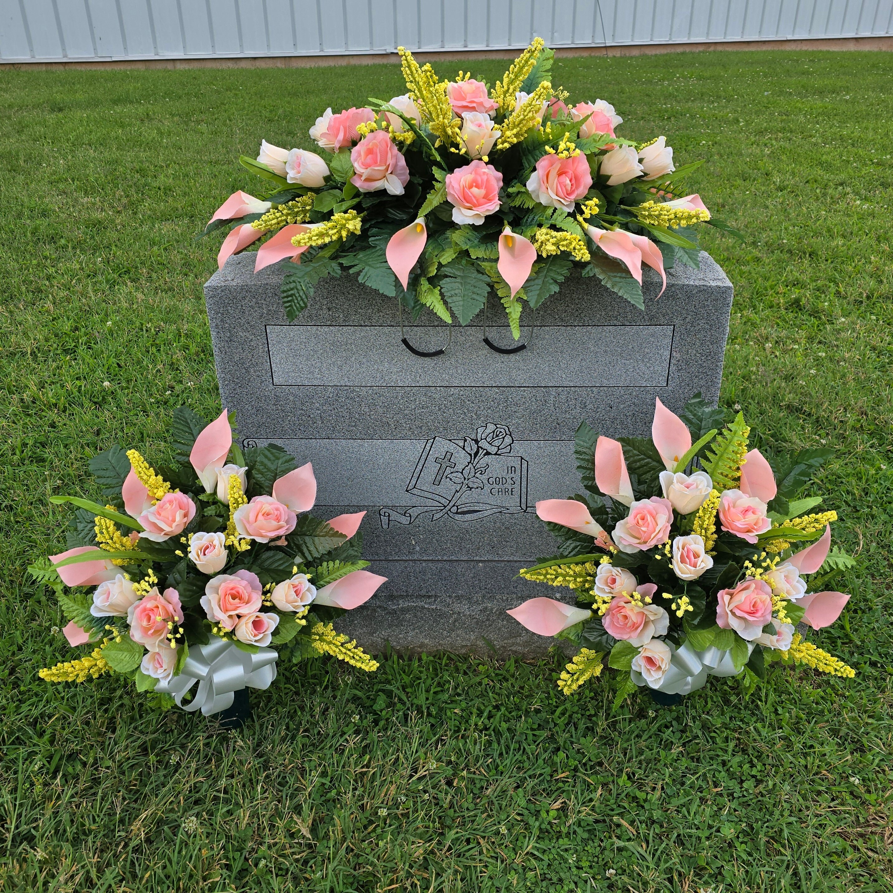 Headstone Flower Arrangement Ideas