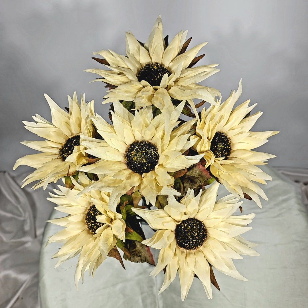 A Cream Spider Sunflower Bush With 6 Artificial Sunflower - Etsy