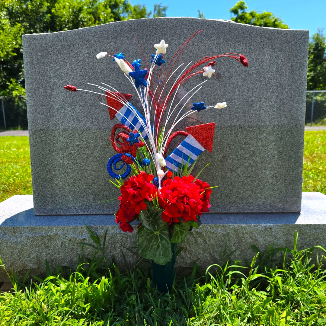 This Patriotic Cemetery Cone Memorial Decoration Has Grave Flowers ...