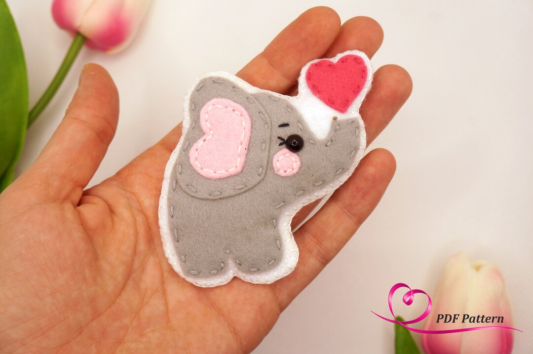 Easy Felt Elephant Pattern, , Felt Animal Pattern and Tutorial, Cute Felt Pattern With a Heart ...