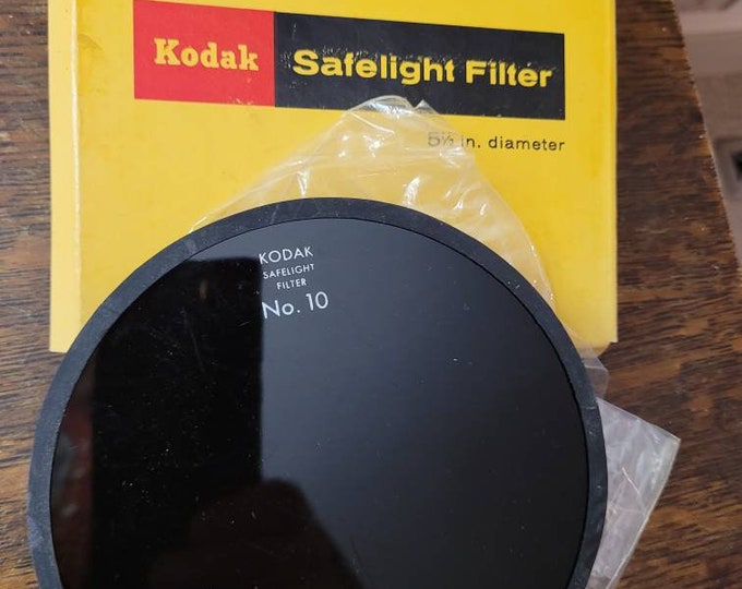 Kodak Safelight Filter 5.5 Inch No. 10 Glass Filter - Etsy