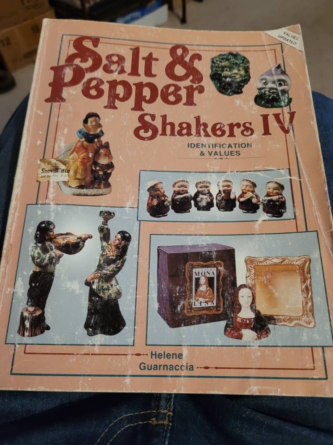 Salt & Pepper Shakers IV Identification and Values Collector Books - Etsy