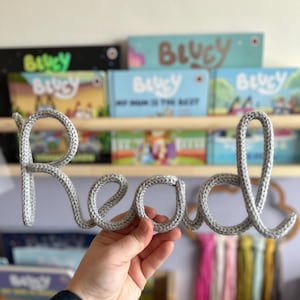 Read - Knitted Wire Word Sign / Word - Etsy