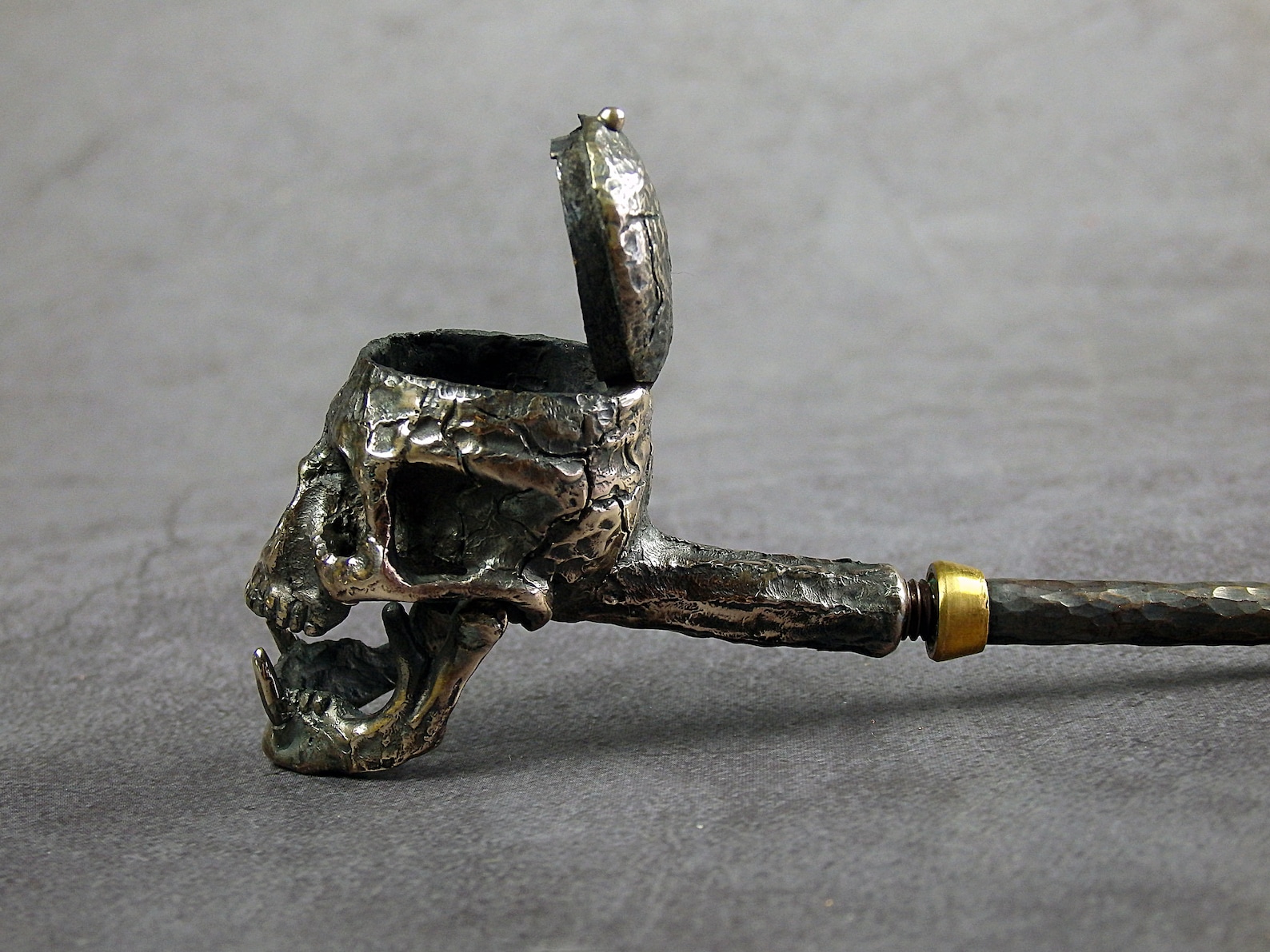 Fanged Skull Smoking Pipe With Lid Creative Handcrafted - Etsy