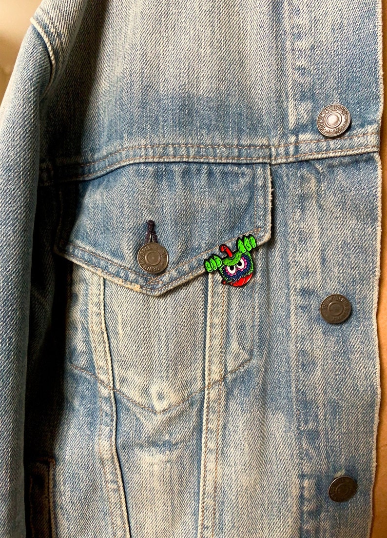 Peeping Phanatic Pin Philadelphia Phillies the Phanatic - Etsy