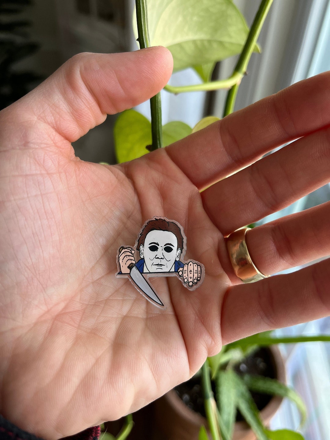 Peeping Michael Myers Pin - Halloween - Etsy