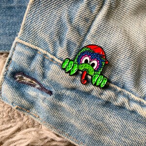 Peeping Phanatic Pin - Philadelphia Phillies, the Phanatic - Etsy