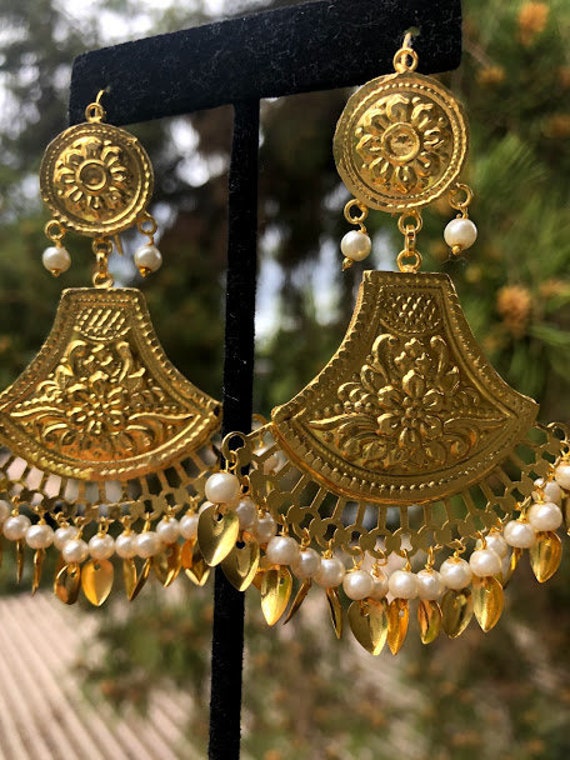 Jaggo Earrings 2024 www.alhudapk