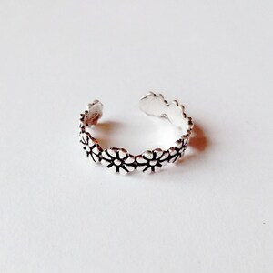 Foot Ring With Daisies in 925 Sterling Silver, Foot Ring With Flowers ...