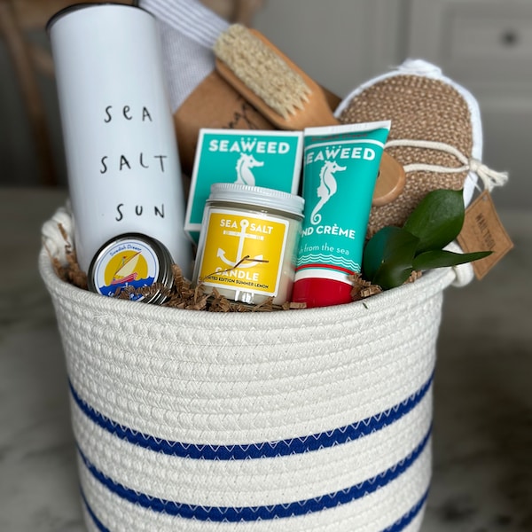 Beach Theme Gift - 60+ Gift Ideas for 2024