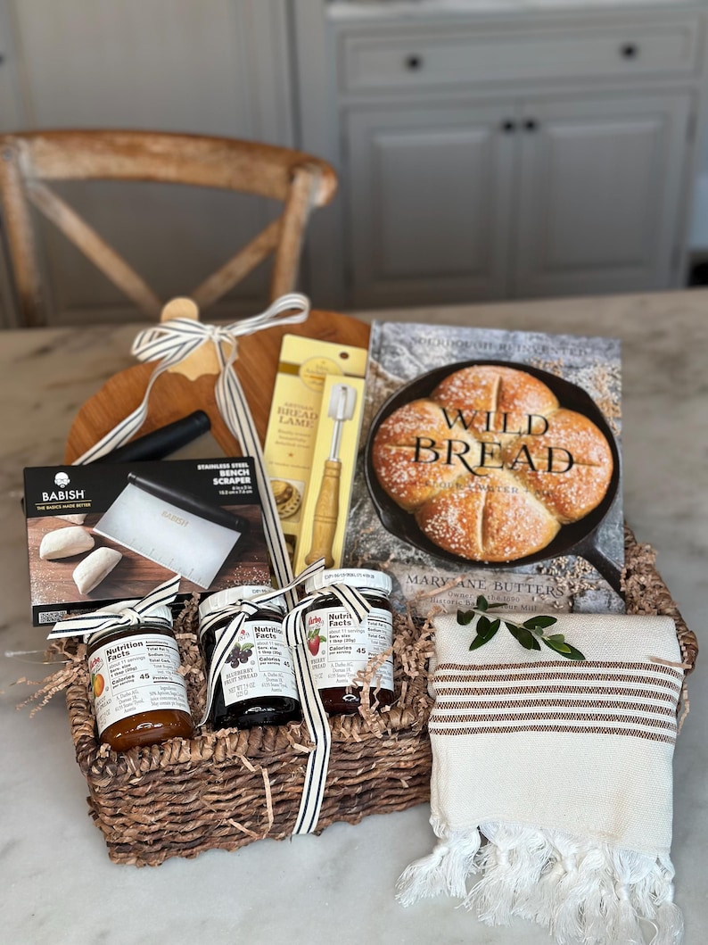 Artisan Sourdough Bread Making Gift Basket, Willow Tray, Recipe Book ...