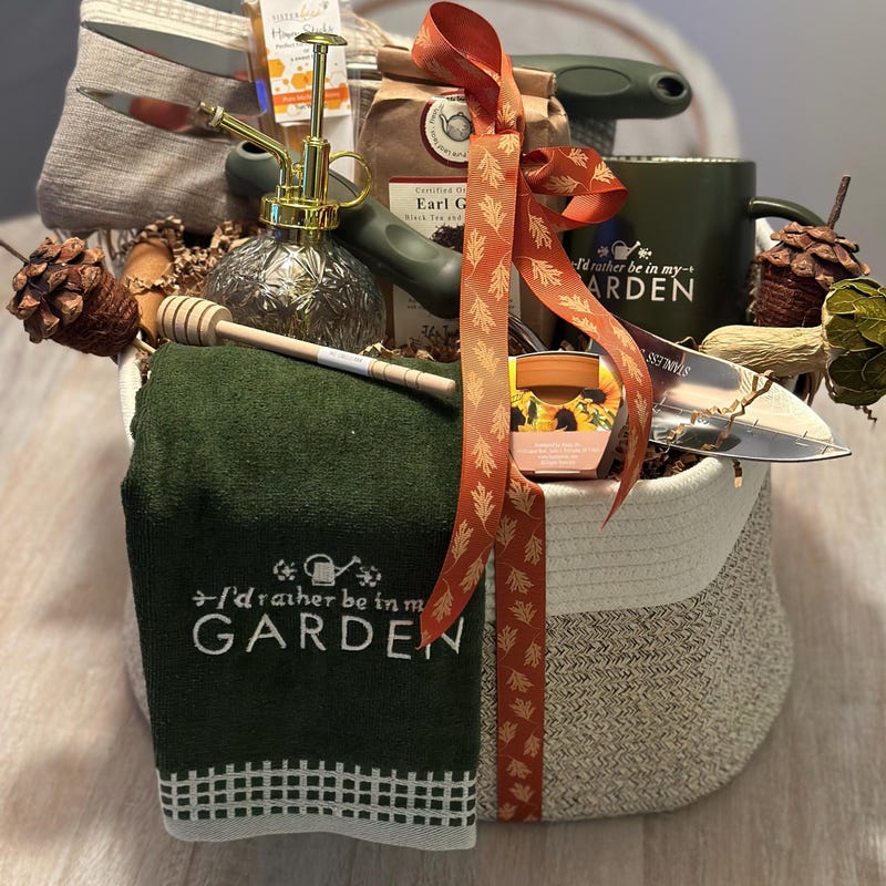 Retirement Gift Basket - 60+ Gift Ideas for 2025
