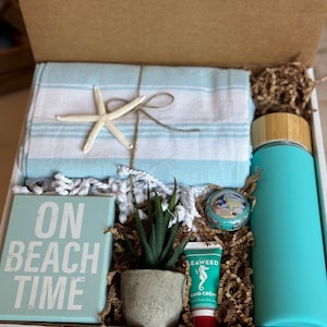 Beach Theme Gift - 60+ Gift Ideas for 2024