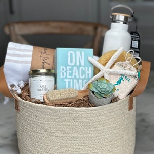 Beach Gifts - 60+ Gift Ideas for 2024