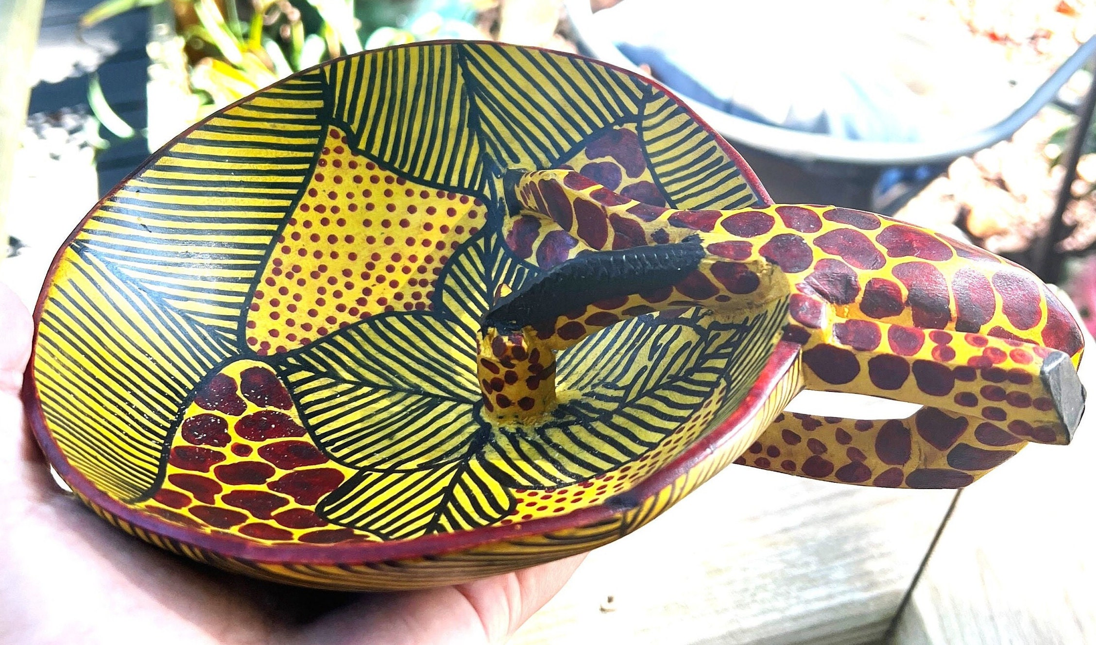 Giraffe Bowl of Native African Wood: Handmade. Hand-painted. Primitive ...