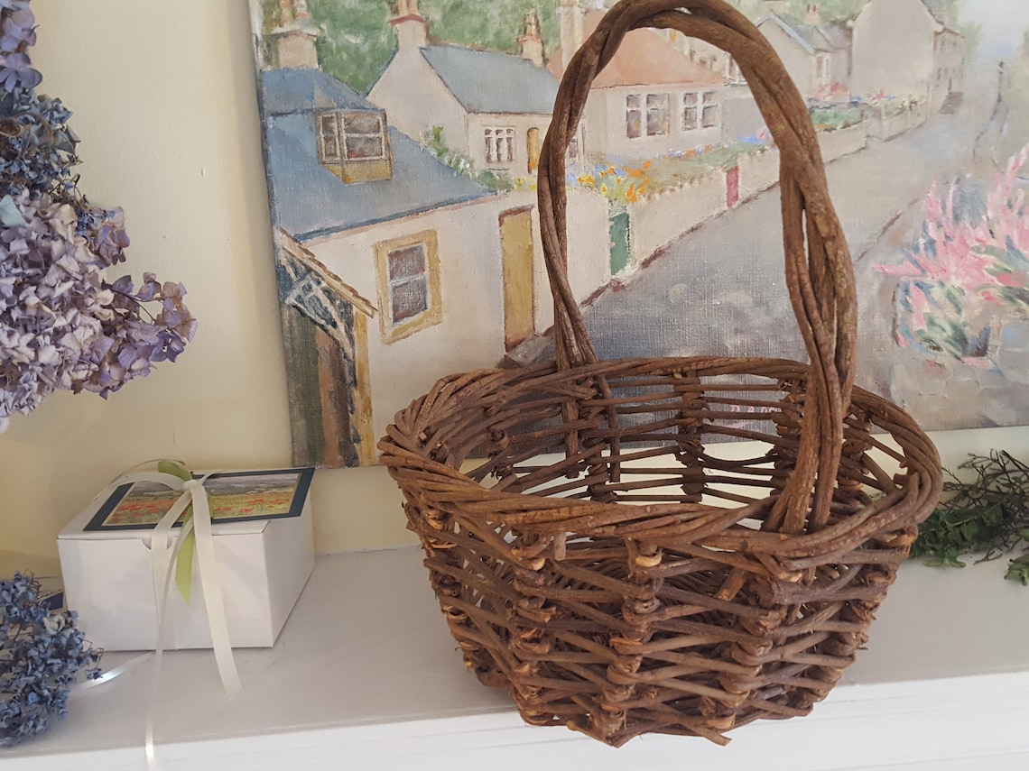 Handwoven Open Weave Grapevine Basket Medium-large Size | Etsy