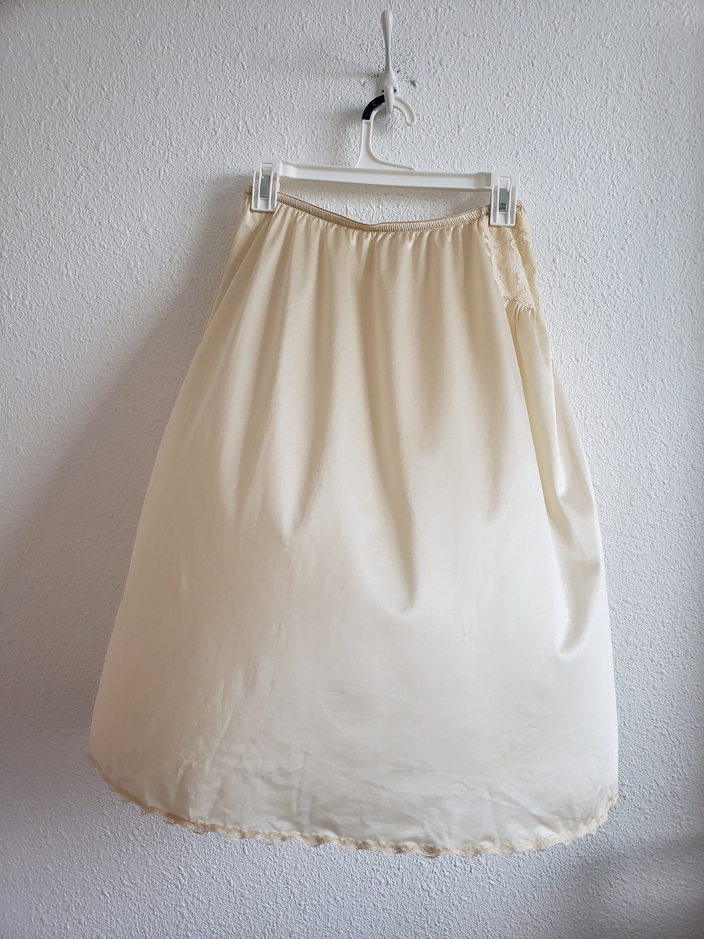 Vintage Vanity Fair Women Slip Cream Skirt Nylon Lace Trim High Split ...