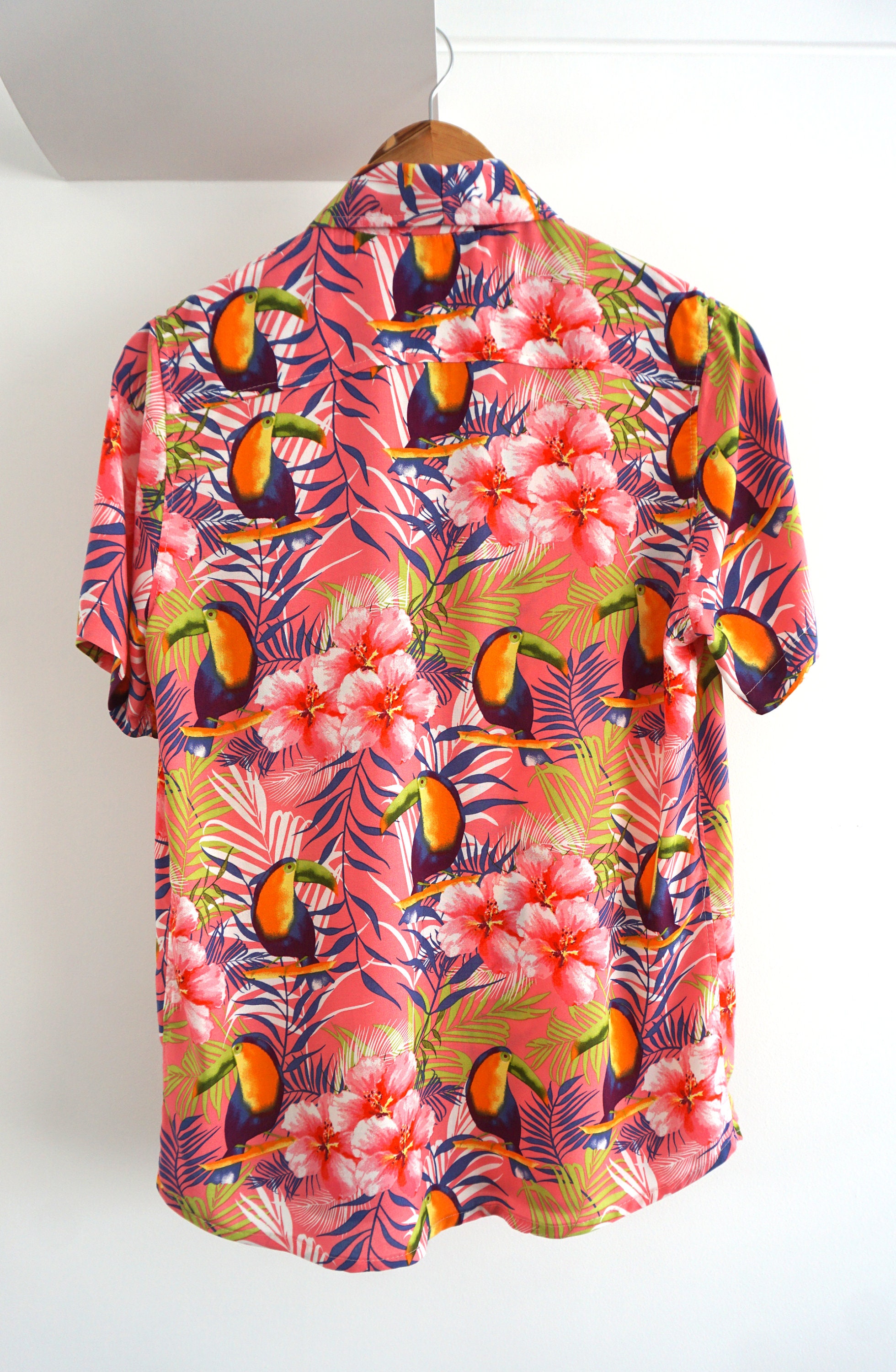 Chemises tropicales Toucan Sleeve Button Up Shirt avec un | Etsy